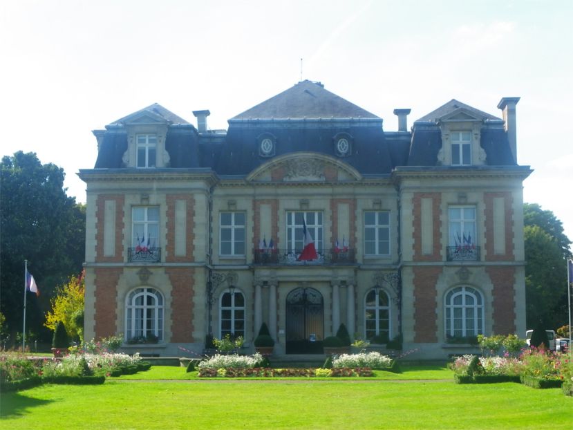 Autour de l'hôtel de ville de Lambersart